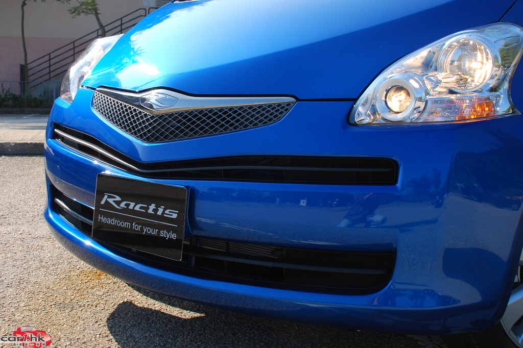 Toyota Ractis：Headroom 先決 - Car1.hk