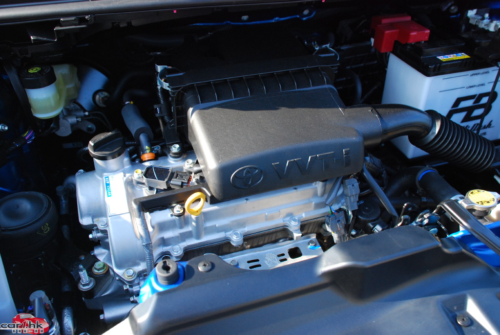 Toyota Ractis：Headroom 先決 - Car1.hk