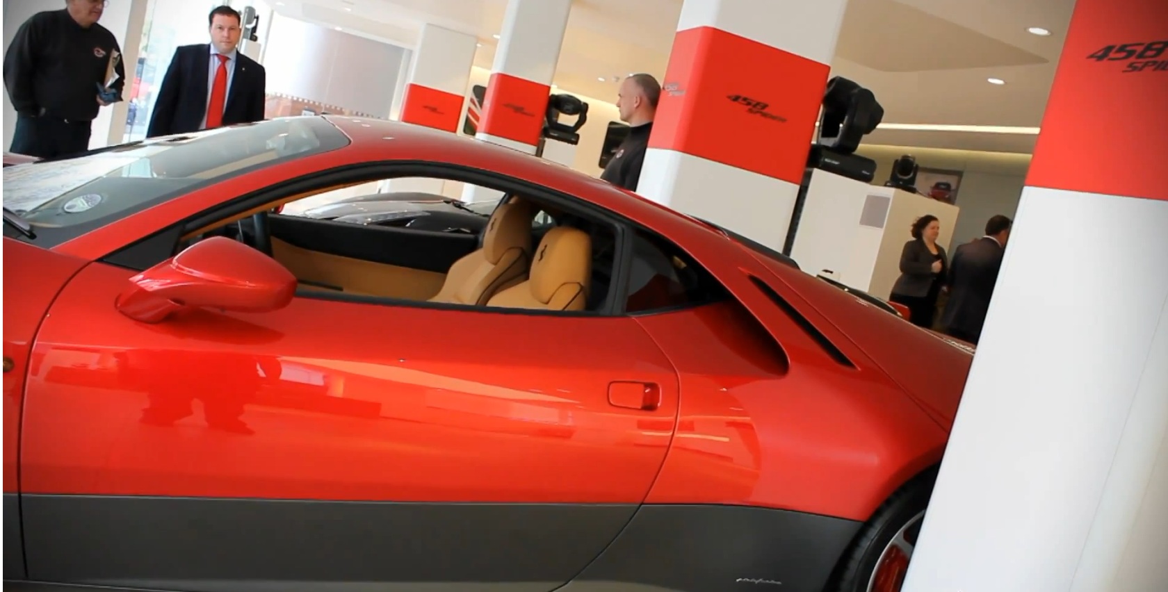 外國名人 Eric Clapton $3,600 萬訂造屬於自己的 Ferrari ： 香港第一車網 Car1.hk