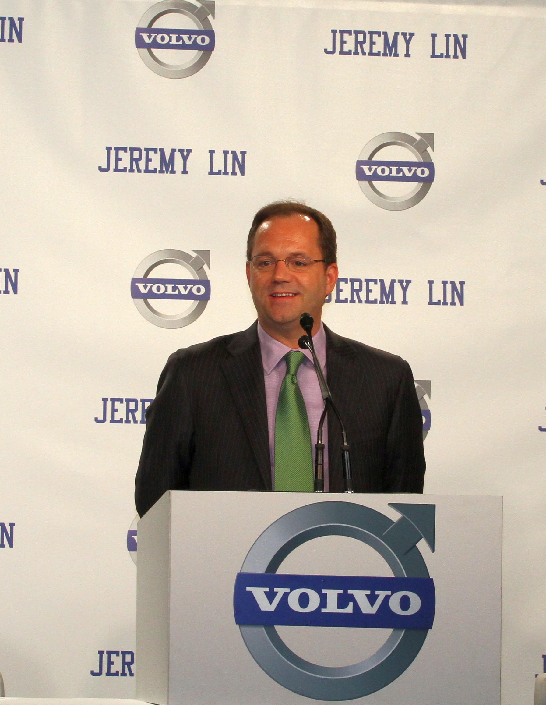 林書豪 Jeremy Lin 正式加入 Volvo 大家庭 ： 香港第一車網 Car1.hk