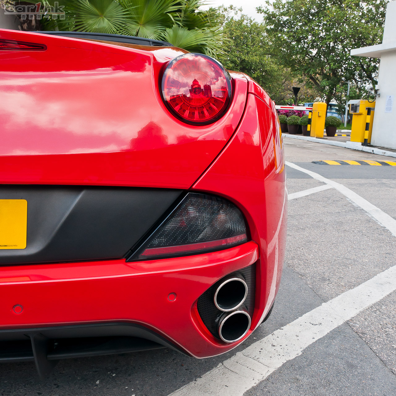 易手車推介：Ferrari 2009 California 親民貴公子 - Car1.hk