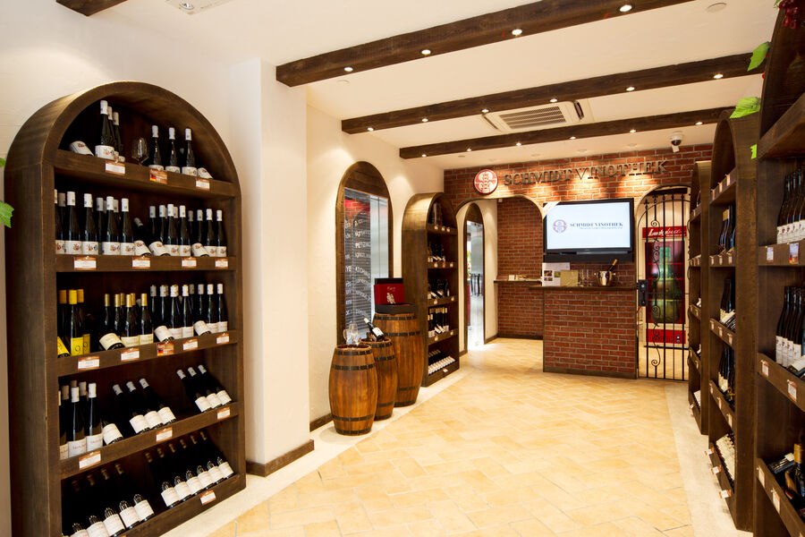 Schmidt Vinothek 酒窖隆重開幕 ： 香港第一車網 Car1.hk