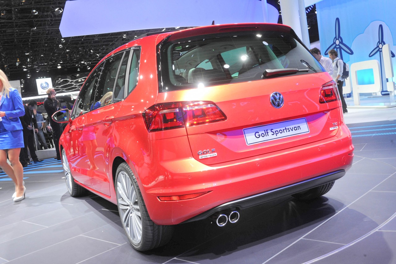 IAA 2013：Volkswagen Golf Sportsvan 體積再增大 - Car1.hk