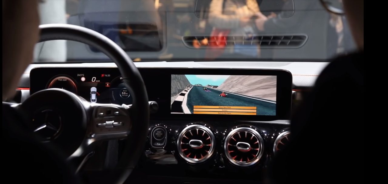 【視像】Mercedes-Benz MBUX 系統用來打機！？ - Car1.hk