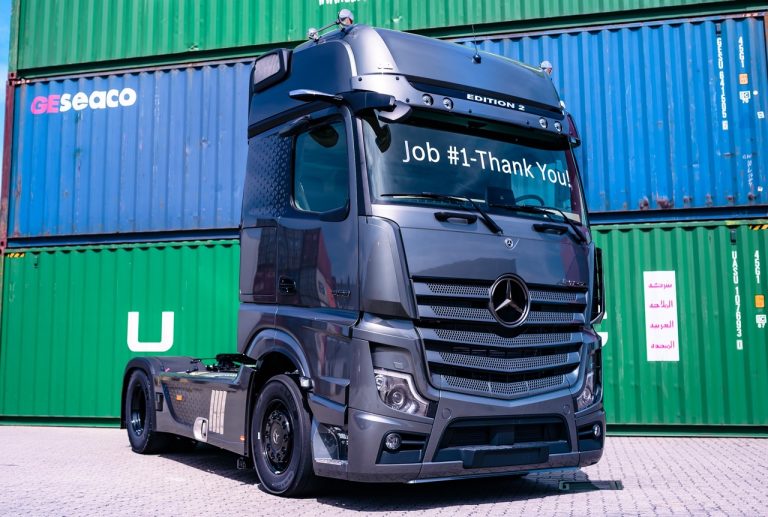 平治 Actros Edition 2 限量 400 輛的公路霸王，第一部正式誕生 - Car1.hk